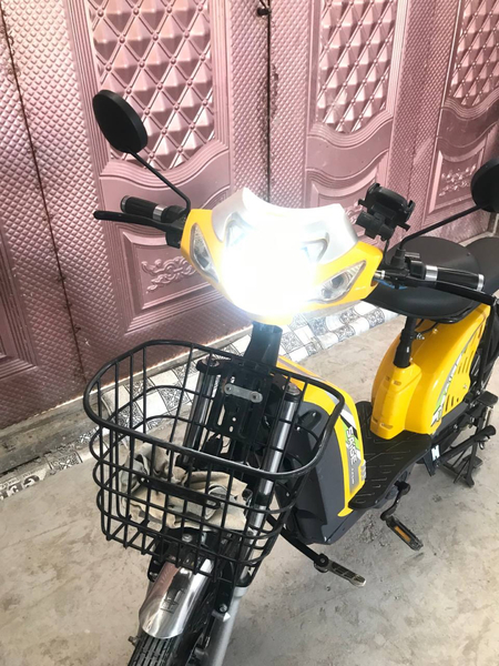 Skuter 2000 km yurgan