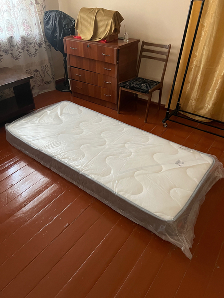 Медицинская кровать с матрасом