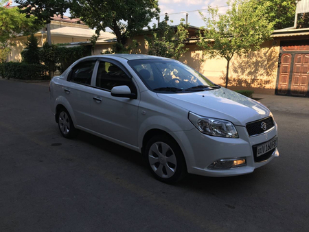 Nexia3 aftomat sotiladi