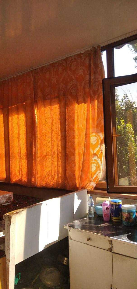 Срочно 4 хона каракамишда 3 ч етаж 69000 кв 84 квадрат