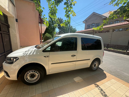 Продаётся Volkswagen Caddy 2020г.