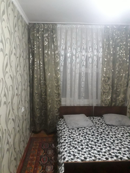 Yunusobod 19 kvartalda 2 xonali uy sotiladi