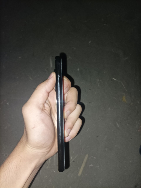 Redmi Note 8 , kor dok yoq , 4/64 , holati alooo