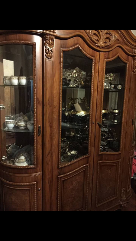 Мебель хитой фабричный