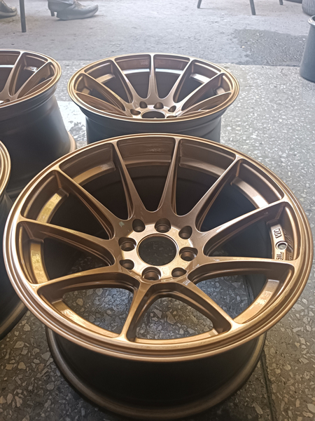 Xxr diska R 15 J8 gold rang ideal boyalgan aybi yo obmenam bor