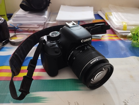 2tasi 250$ Fotoaparatlar sotiladi  canon 600d