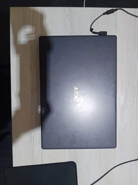 Notebook Acer 4gb/1Tb Holati Yaxshi