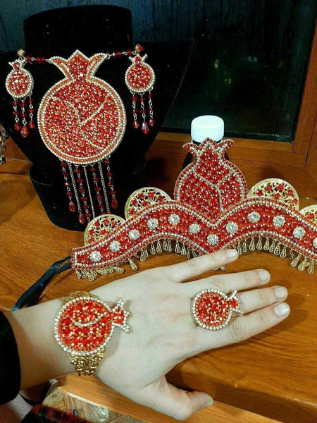 keslin sarpo diadema