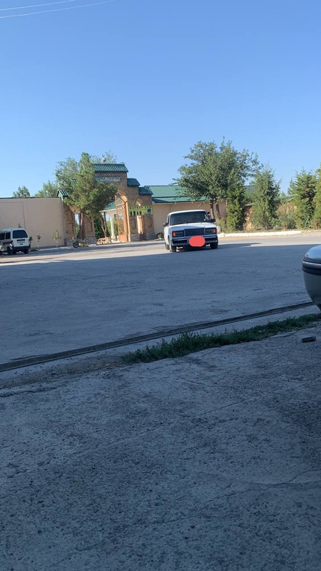 Lada 2107 sotiladi