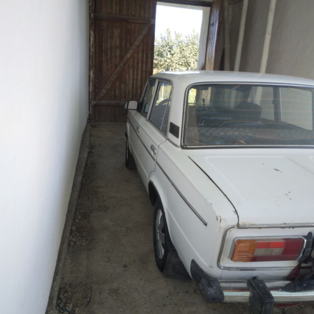 Jiguli 2106 sotiladi