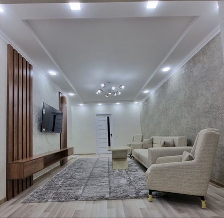 Sh/Rustaveli Shikarnaya kv 2v3/1/4 Yevroo Remont Mebel+ Texnika 50 m2
