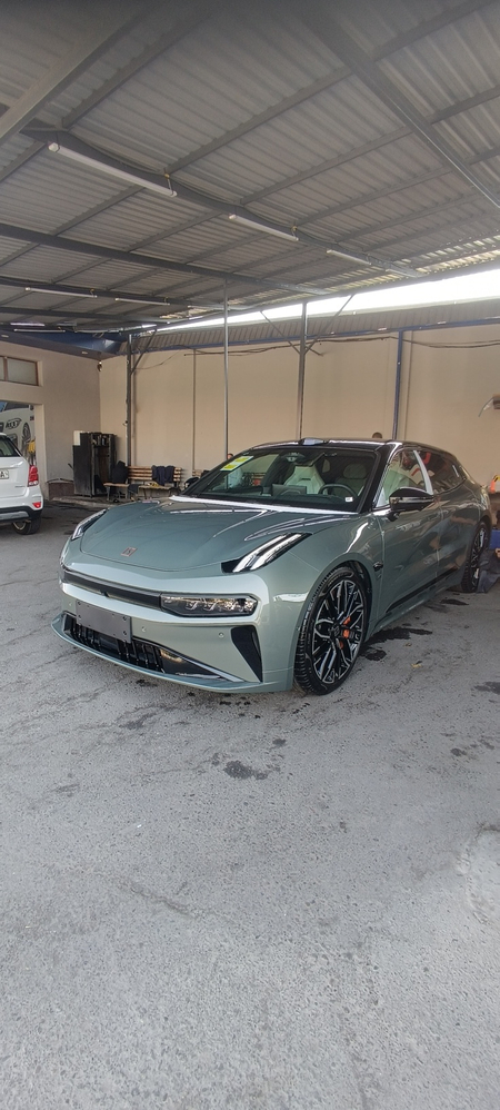 Zeekr 001 z sport
