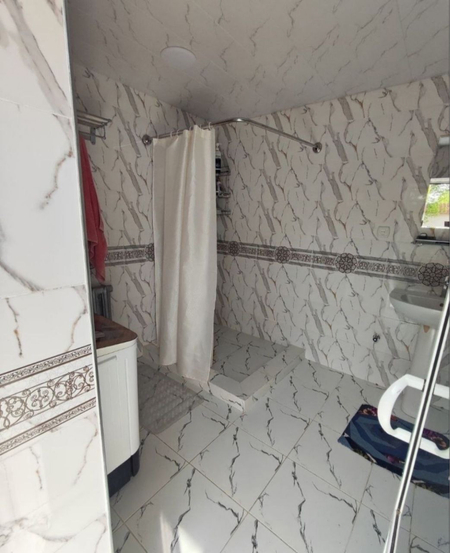 Tayyor hovli sotiladi 8 sotix Narxi kelishiladi