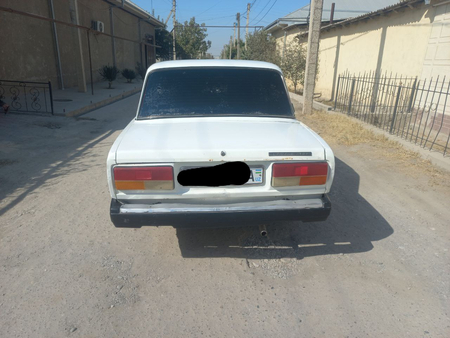 Vaz2107 sotiladi 1983yil ishlab chiqarilgan metani bor ruxsati bor