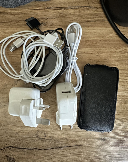 Продам все сразу потодному И так далее не продаеться ! Iphone