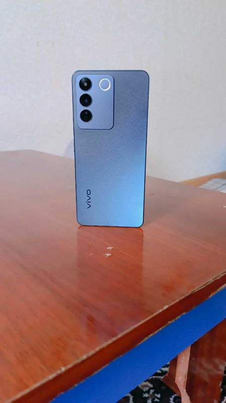 Vivo v27e telefoni sotiladi