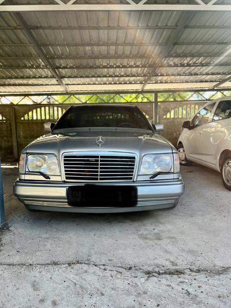 Продаётся Mercedes Benz Coupe 124