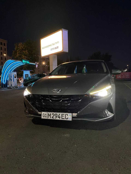 Hyundai elantra 2022
