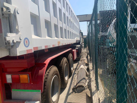 Услуга и аренда HOWO A7 CNG тягач+ Полуприцеп-самосвал 60 тн