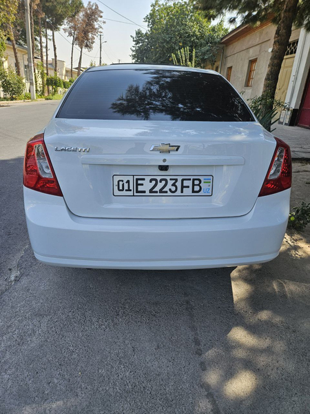 Jentra avtomat full srochna sotiladi