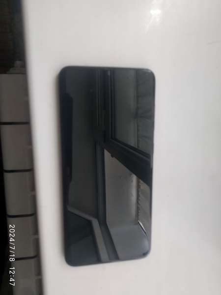 Telefon sotiladi
