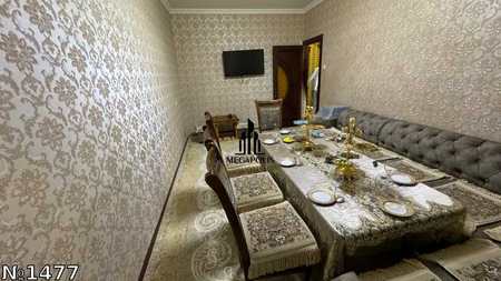 №1477 4 xonali kvartira barcha jihozlari bilan birga sotiladi