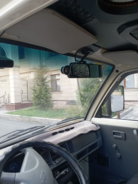 Автомашина Дамас