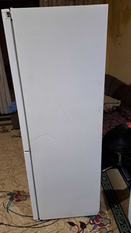 Холодильник Samsung