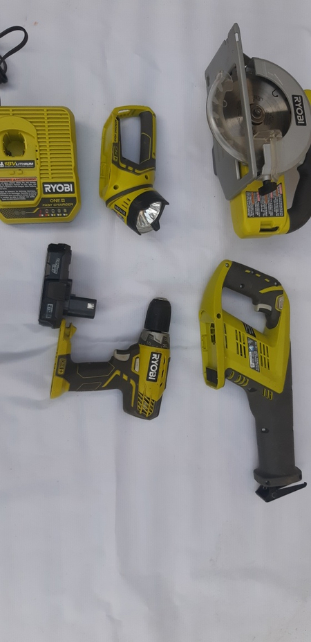 Ryobi nabor batareykali 18V