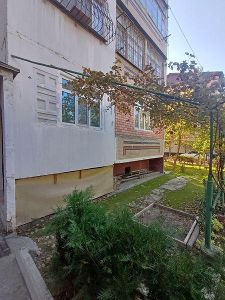 Срочно продаётся 1 комнатная. Ю-4