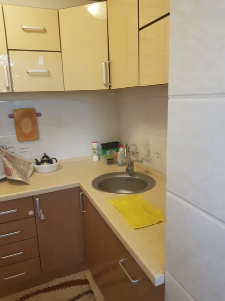 Срочно сдаётся однокомнатная квартира в Олмазарском районе  кара/камыш
