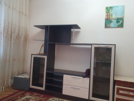 Срочно продам 2/4/4 кадышева базар