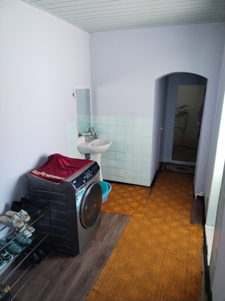 Islom karimovdan 8 sotx xovli