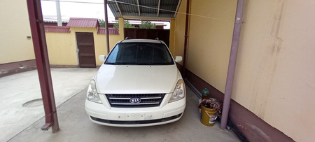 Kia Carnival год 2006