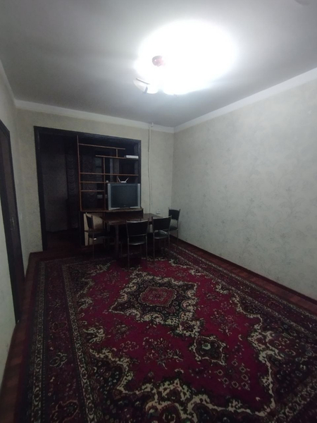 Продаётся однокомнатная 1 этаж, Юнусабад 11 квартал, Метро Мегапланет