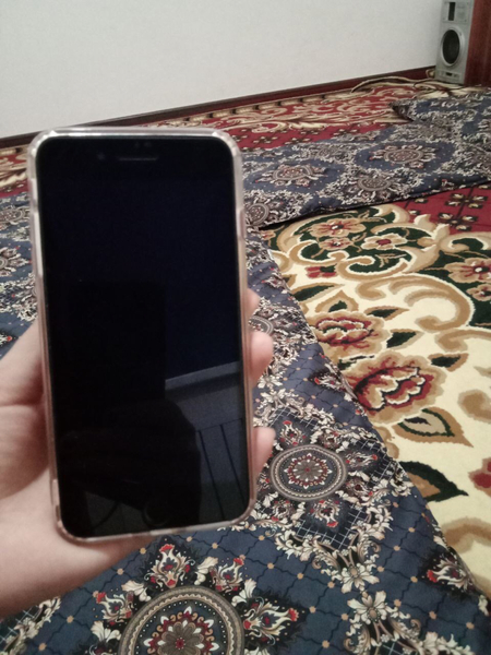 iPhone 8puls sotilafi