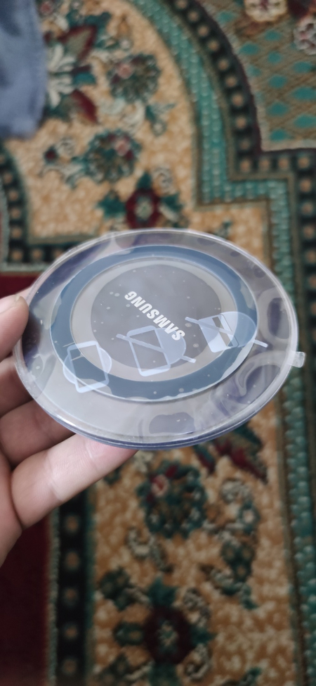 Беспроводная зарядка Samsung
