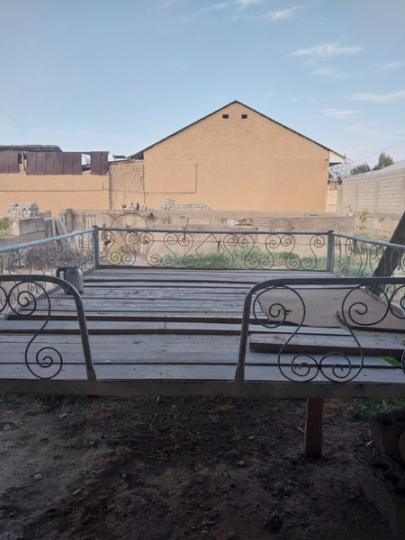 Qibray, Argin olmazorda, 2 xonali uchastka ijaraga beriladi.