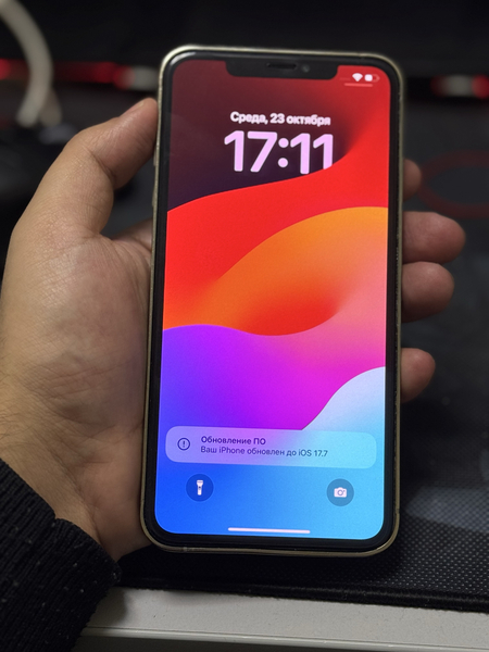 Ayfon Xs Max 256GB srochna sotiladi