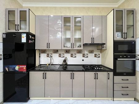 Срочно! Продажа. 7 ком, 3 сот. Шовкат улица.