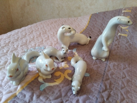 продам фарфоровые статуэтки