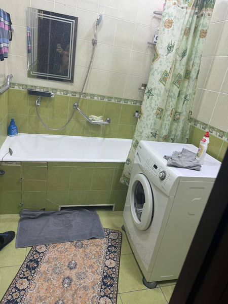Arenda qizlag jahon tillaga yaqin 3 yoki 4 qiz olamiz 2 xona 90 Uye