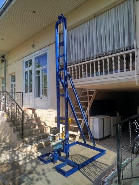 Buravoy aparat sotiladi