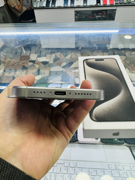 iPhone 15 Pro Max 256 gb natural