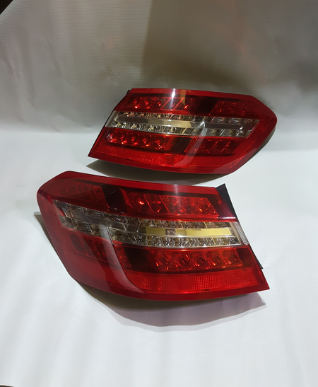Mercedes w212 stop fara