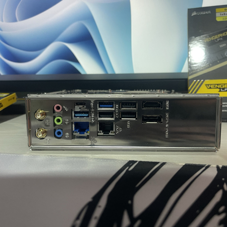 H570M ITX + i5 11400F + Kingston Fury 8+8 3200mhz ARGB комплект