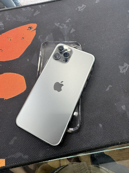 iPhone 11 pro 256