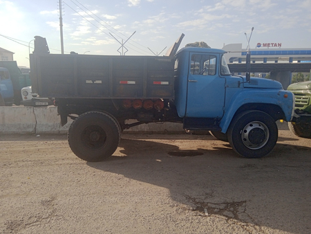 Zil 130 kvadrat samasval srochni sotiladi
