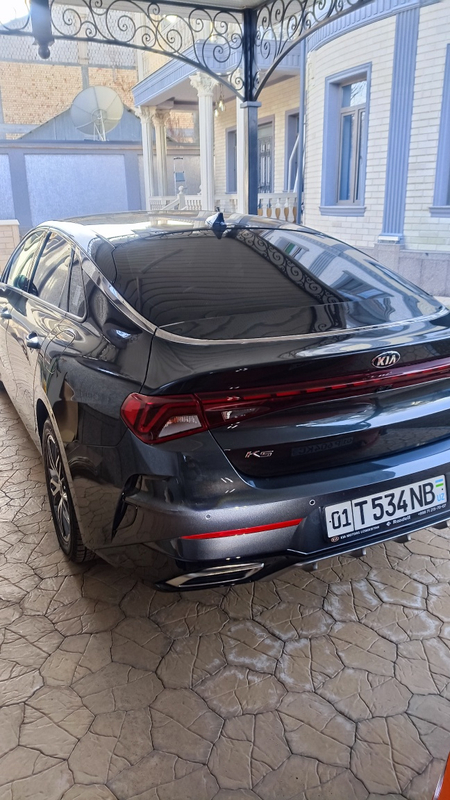 Продается своя Kia K5 Style