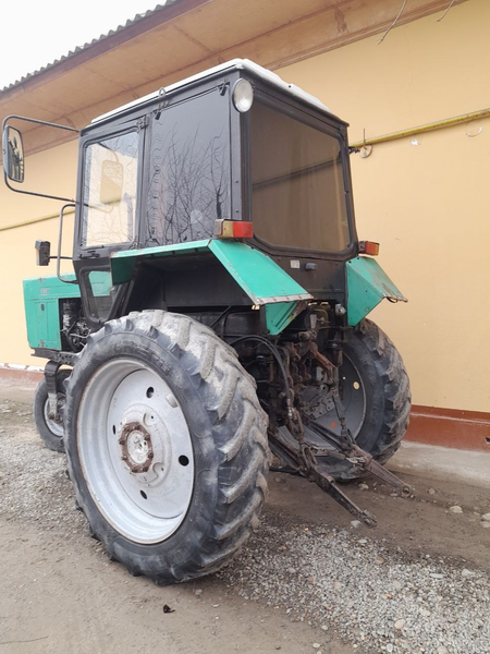 Traktor Belarus 80 x